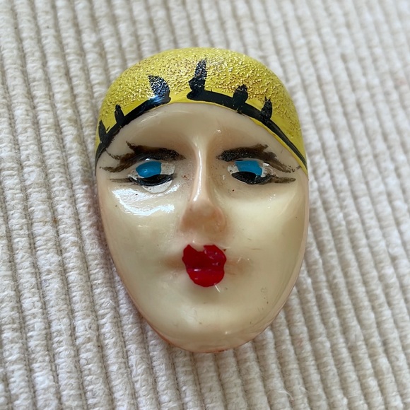 Jewelry | Vintage Plastic Pin Brooch Face | Poshmark